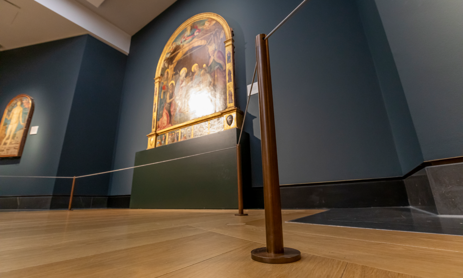 Custom-Engineered Solutions For Galleries & Museums – Gallery Products